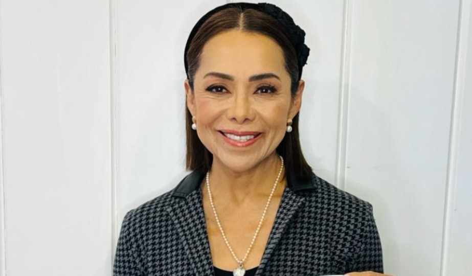 Josefina Vázquez Mota se registra como precandidata a diputada federal ...