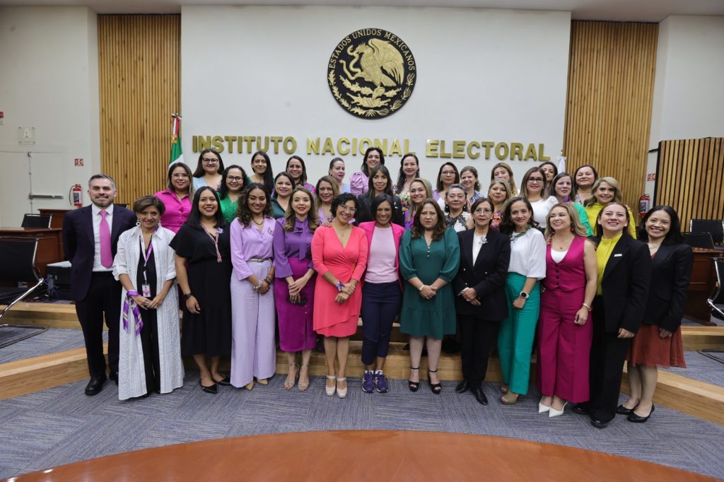 Con 'Diálogo entre mujeres' INE analiza una década de paridad en México ...